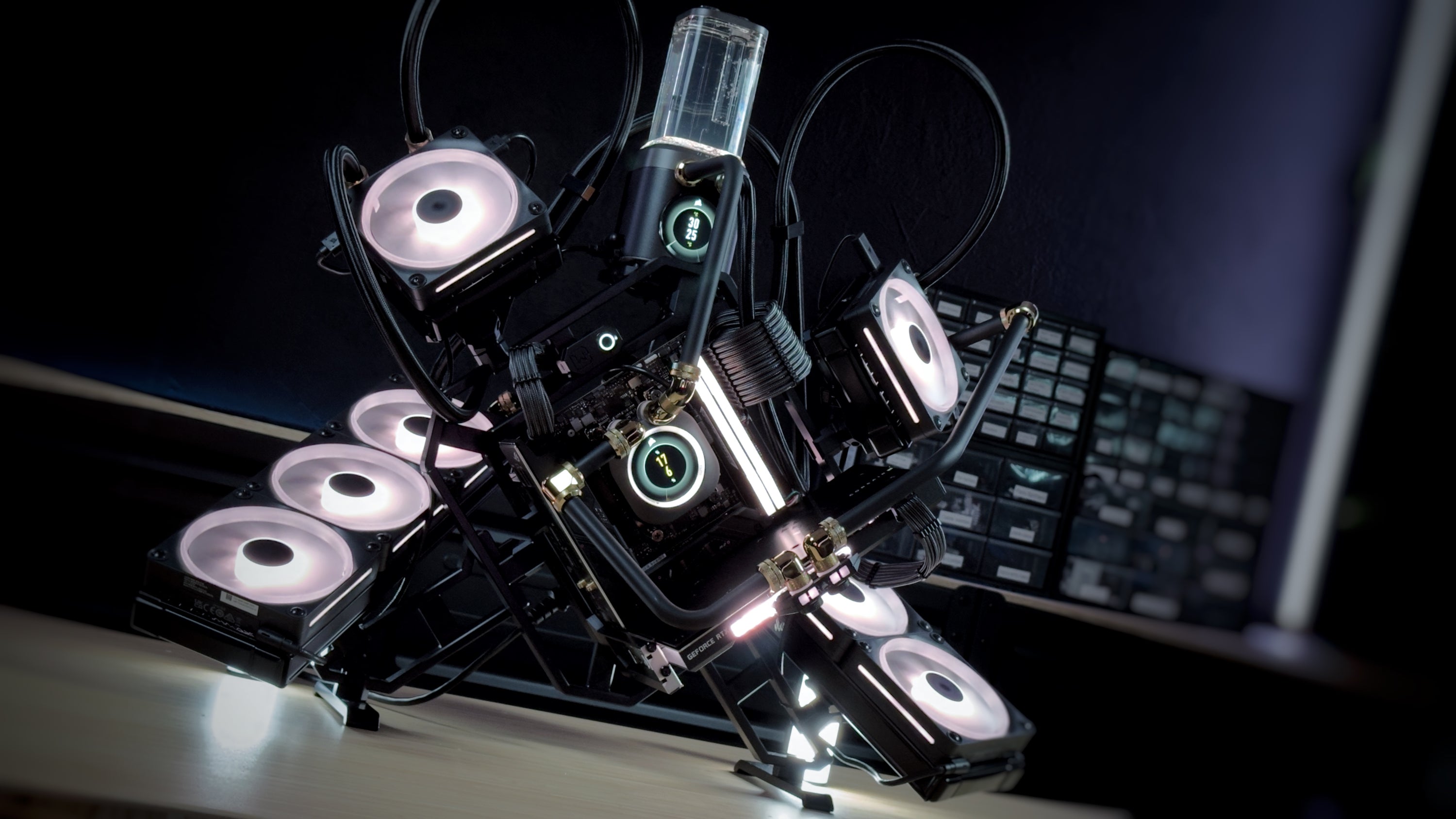 MODABLE – Modular Aluminum ITX PC Cases for Custom Builds