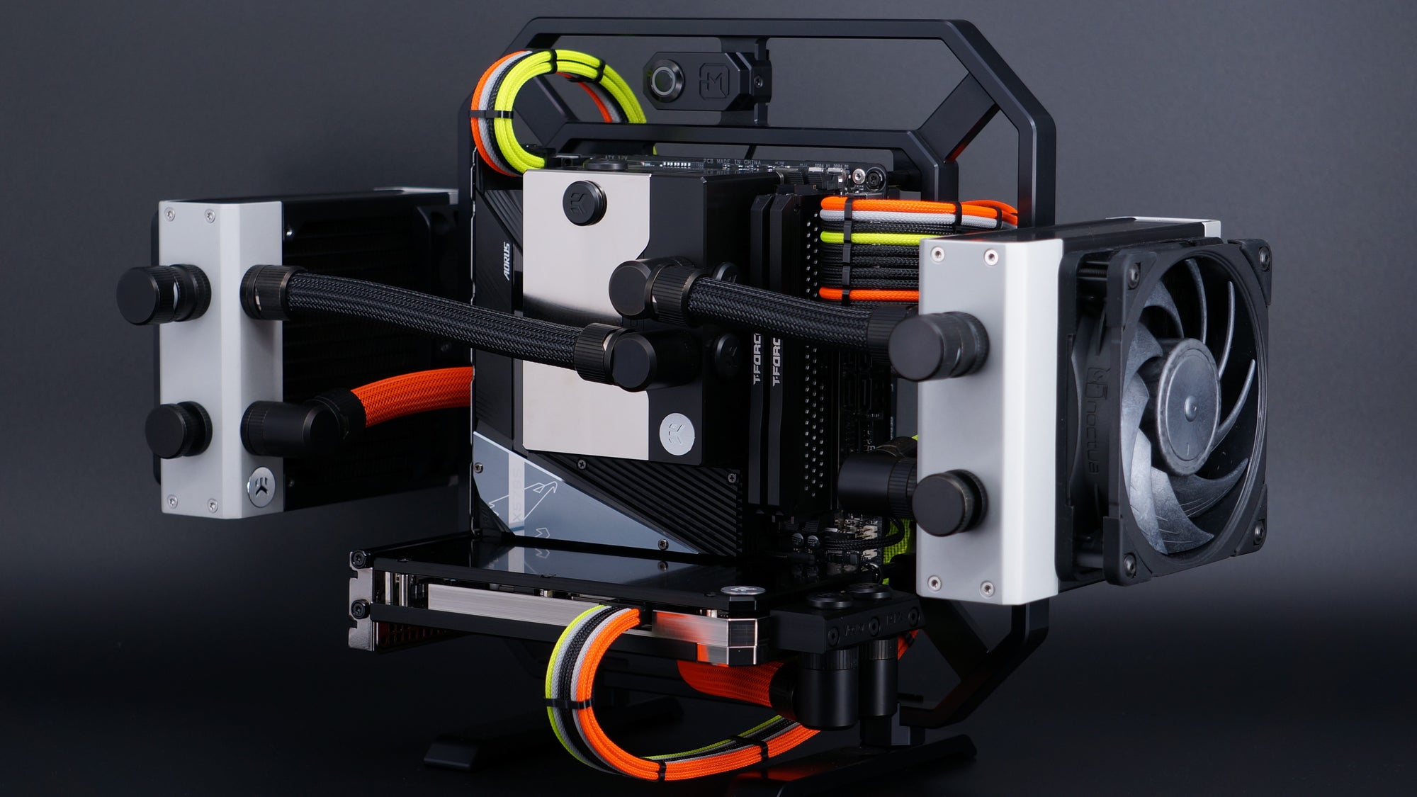 MODABLE – Modular Aluminum ITX PC Cases for Custom Builds